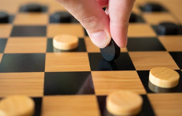 Checkers For Beginners: How To Play, Rules, Objective ... - Gamesver
